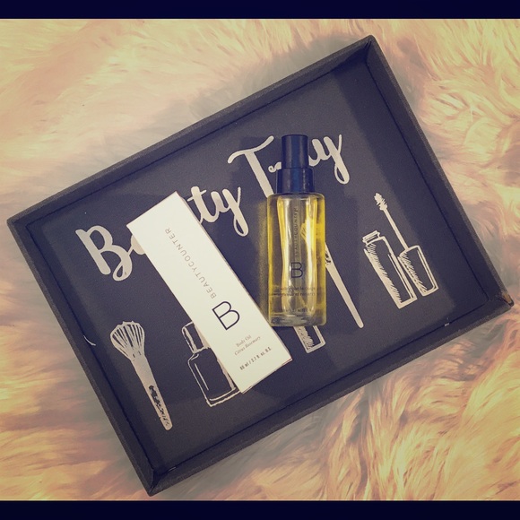 beautycounter | Makeup | Body Oil | Poshmark